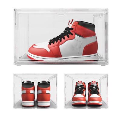Cina Goccia acrilica Front Shoe Box Transparent Stackable della famiglia in vendita