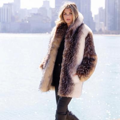 China Arctic Wolf Shawl Faux Fur Coat for sale