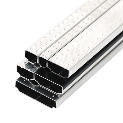 Cina 20 mm Prime Double Glazing Isolating Glass Spacer Bar per tutti gli scenari tipo T in vendita