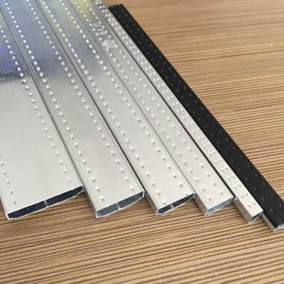Cina Bar spaziatore facile da svuotare con stile di design moderno fatto per professionisti in vendita