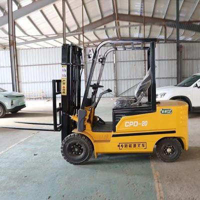 Cina 1.5 tonnellate di carrello elevatore elettrico con pneumatici solidi a tre stadi a mastro 48V batteria 6M altezza di sollevamento in vendita