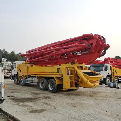 中国 46m 287kw Putzmeisterはセメントのトラックの頑丈な赤いおよびオレンジ使用した 販売のため