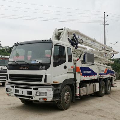 中国 Refurshbished Zoomlion 4RZ秒針のトラックのIsuzuのシャーシ37m 120m3/H 販売のため
