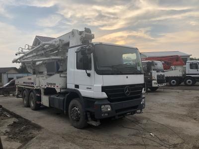 中国 ベンツのシャーシ140m3/H Zoomlionの静止した具体的なポンプ トラック 販売のため