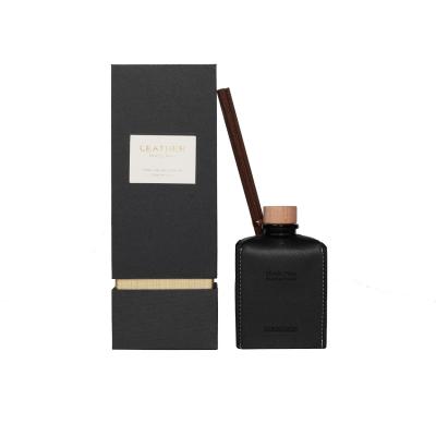Cina Reed Diffuser sentito barattolo di vetro nero, 100ML Reed Diffuser di cuoio in vendita