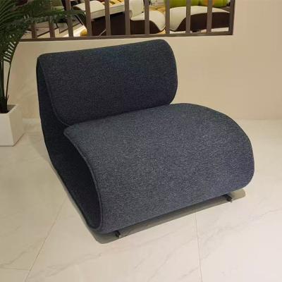 China Designer Irregular Shaped Metal Frame Portable Eco-Friendly Accent Chair for Dining Hotel Gym Living Room for sale