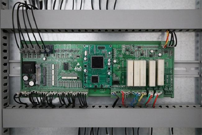 1-middelgroot van het het Staalkoper van de FrequentieKrachtbron het Aluminiuminductie het Verwarmen Machine