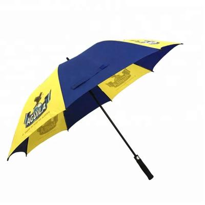 Chine Parapluie de golf UV à l'épreuve du vent noir ergonomique avec cadre en fibre de verre à vendre