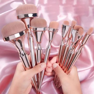 China Smudge Brush Smudge Brush Custom Pro  Makeup Brushes Makeup Kit Foundation Brush Eyeshadow luxury makeup brush set for sale