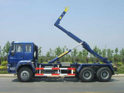 中国 ディーゼル廃物のコンパクターのトラックの利き腕のごみ収集車の取り外し可能な容器の圧縮の塵芥収集車エンジンのユーロII 販売のため