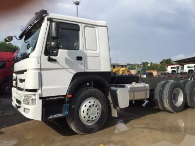 中国 Sinotruk HOWO 6X4 371HPの索引車のトラック/50tに荷を積む頑丈なトラクター 販売のため