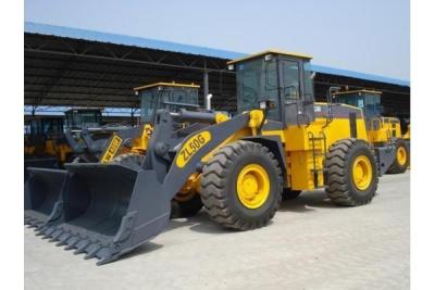 China Carregador de 3 toneladas da roda de XCMG LW300FN com eficiência elevada do motor de Weichai à venda
