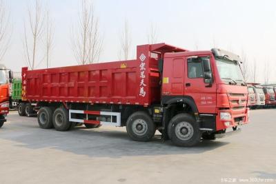 中国 赤い色のSinotruck Howo 8x4の12車輪のダンプ トラック容量40ton 販売のため