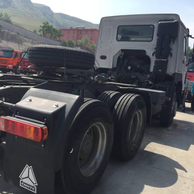 Cina Nuovo HOWO7 6*4 10tires 336HP camion resistente del trattore di LHD con la scatola ingranaggi di sterzo tedesca con una traversina in vendita