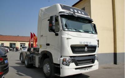 Cina Camion del motore primo di 10 gomme della marca di SINOTRUK HOWO A7 con le traversine ed il condizionatore d'aria del doppio di 6X2 420hp in vendita
