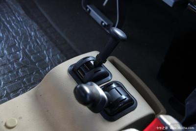 Cina Rimorchio del motore primo dell'azionamento di WD615.47 371HP 6X4, velocità massima 101 in vendita