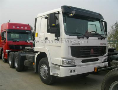 Cina Il camion del motore primo di due assi, 4 x potere di cavallo movente 2 336 10 accelera la trasmissione in vendita