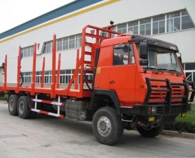 Cina I telai 10m di Sinotruk HOWO registrano il camion del legname, il motore primo 40-60t del camion in vendita