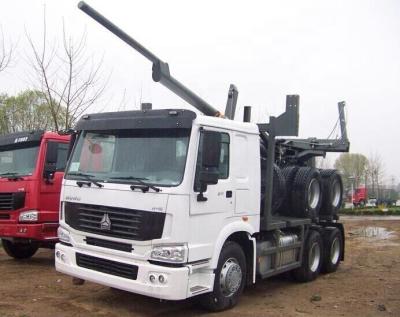 中国 Sinotruk Howoのトレーラー、負荷40-60tが付いている木製の輸送の丸太のトラック 販売のため