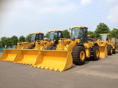 中国 除雪車が付いている小型小さい2200mmのホイールベース1.6ton 0.9m3 LW160KVのコンパクトの車輪の積込み機 販売のため