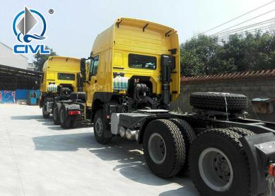Cina il camion RHD 10 del trattore di rimorchio di colore SINOTRUK HOWO di giallo 6x4 spinge 371 HP ZZ4257S3241W in vendita