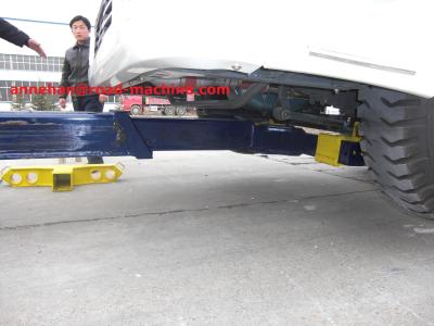 Cina La cabina 6x4 10 di EuroII HW76 spinge il camion di rimorchio pesante del demolitore da 20 tonnellate SINOTRUK HOWO ZZ1317N4667C in vendita