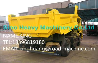 Cina SINOTRUK HOWO DUMP TRUCK 4 x 2 It is suitable for in harsh environments, unloading and transport ore and others. in vendita