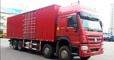 Cina Contenitore 4x2 10T Rhd o Lhd di camion del frigorifero della luce di Sinotruk Howo una garanzia da 1 anno in vendita