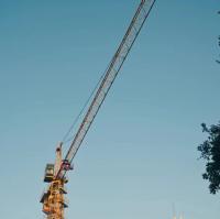 China Yellow Tower Crane  Construction With Chassis Mobile for sale