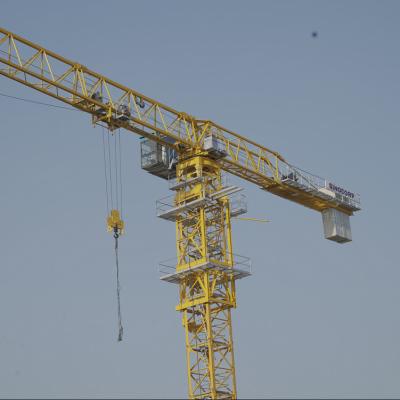 China Warmverkauf 8 Tonnen 6015 Flat Top Tower Crane mit selbst aufrichtendem Rahmen zu verkaufen
