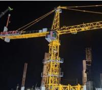 China Peakless Flat Top Construction Crane Machine With PLC Or Frequency Conversion Control System for sale