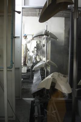 中国 高性能のモーターバイク/オートバイの一貫作業プロダクション システムのスプレー式塗料ブース 販売のため