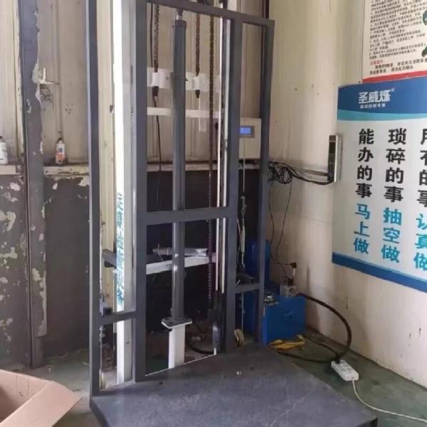 Quality PLC Controlled Steel Hydraulic Cargo Lift with 1-2 Ton Capacity  Emergency Stop Button for sale