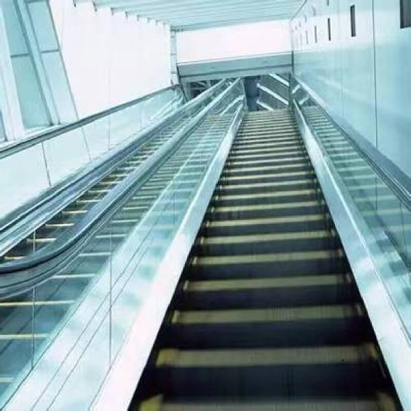 Quality Premium Energy Efficient Airport Escalator Energy Saving Handrail Safety With Gen2 Life Technology for sale