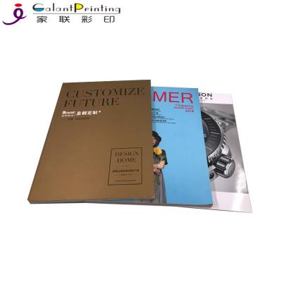 Cina Laminazione del film di servizi di stampa dell'opuscolo del libretto del catalogo degli indumenti in vendita