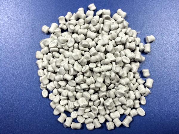 Quality PE PP Carrier Defoaming Masterbatch Recycle Plastic Resin Product for sale