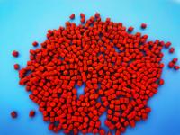 China Red Masterbatch Plastic Additive with 1.7 g/cm³ Density and 140-320℃ Processing Temperature for Injection Molding for sale