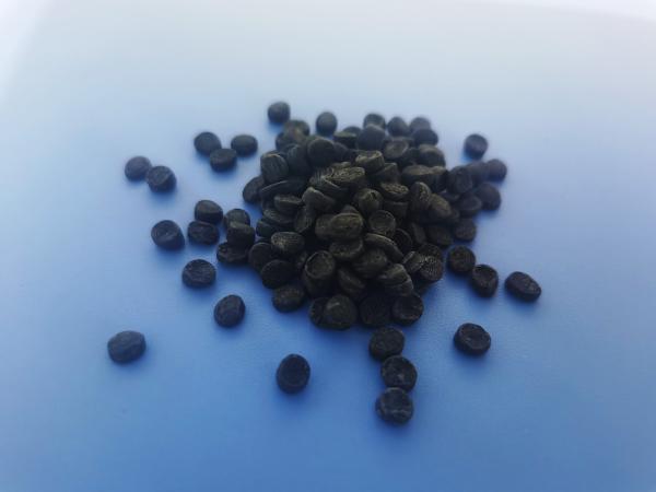 Quality CaO Black Desiccant Masterbatch For Recycle PE Black Bags for sale