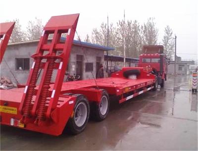 China Low Bed Truck Semi Trailer For Transport Heavy Cargo And Excavator for sale