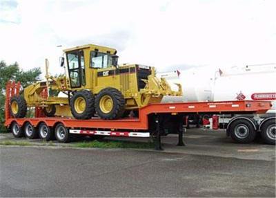 China Heavy Duty 60T Lowbed Semi Trailer steel structure with Mechanical ladder for sale