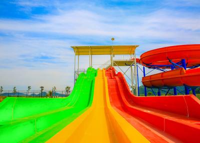 Cina Attrezzatura ad alta velocità del parco dell'acqua dello scorrevole di progettazione professionale con multi colore in vendita