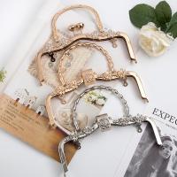 China 220g Bamboo Handle Purse Clutch Frame 20.5x7.6cm Gold Dragonfly Pattern for Evening Bag for sale