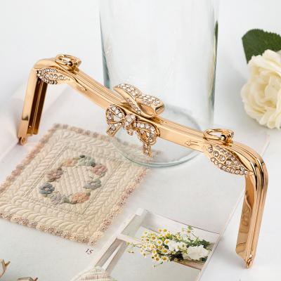 Cina La frizione unica impegnata della borsa del metallo del regalo pagina 20.8cm*7.5cm in vendita