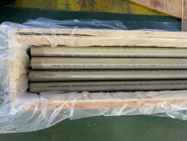 TUBO SENZA CUCITURE ASTM A213 TP347/347H DI ACCIAIO INOSSIDABILE, MARINATO E TEMPRATO, MIN.WT 1