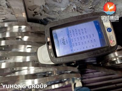 Cina FLAGNA D'ACIA AWWA C207 TABELLA 2 CLASA D SOFF A240 ASTM DIN 175 - 150PSI in vendita