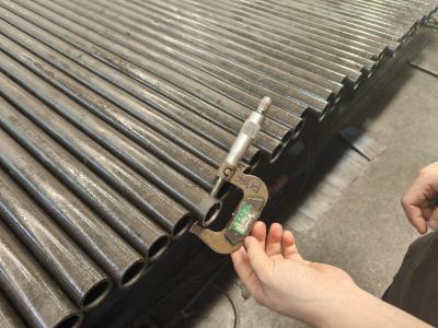 Cina EN 10216-2 Tubo in acciaio legato 16Mo3 resistente alle alte temperature e alle alte pressioni in vendita