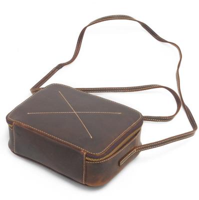 China Crazy horse leather Ipad bags for women fashion retro cube handbags for sale