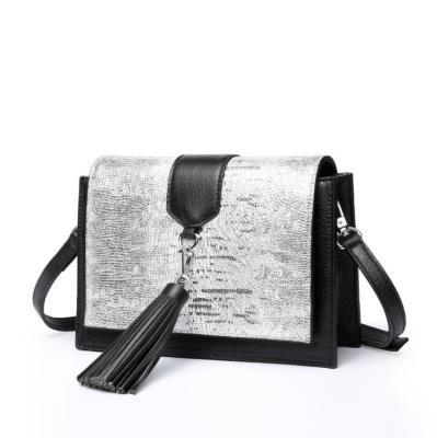 China Cowhide Designer Handbags Women's Bags with Tassel Real Leather Shoulder Bags for sale