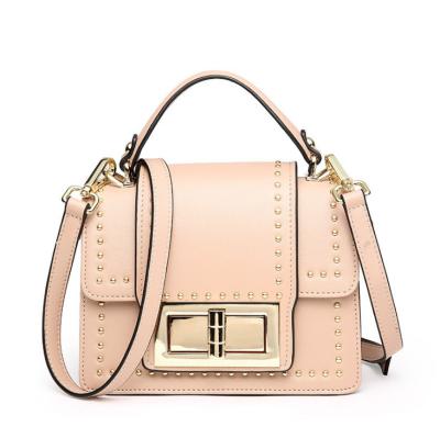 China Rivets Cross-body Bags Women's Handbags Fashion Genuine Cow Leather Flap Bag for sale