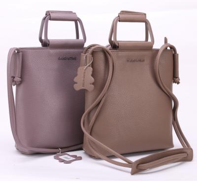 China Shoulder Bags Socialite Fashion PU Plain Trunk Bags with Cell Phone Pocket for sale